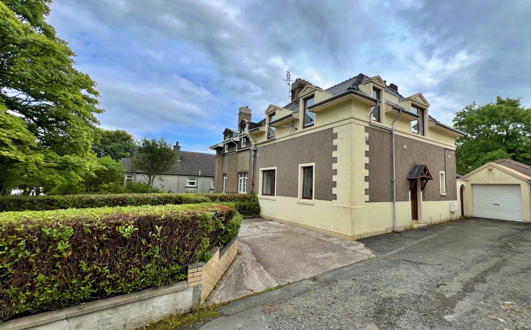 Welcome to Derek Mackenzie Solicitor & Estate Agents - Derek Mackenzie ...